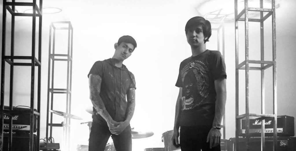 Fourlett presenta ‘We Die Young’; metalcore experimental lleno de ...